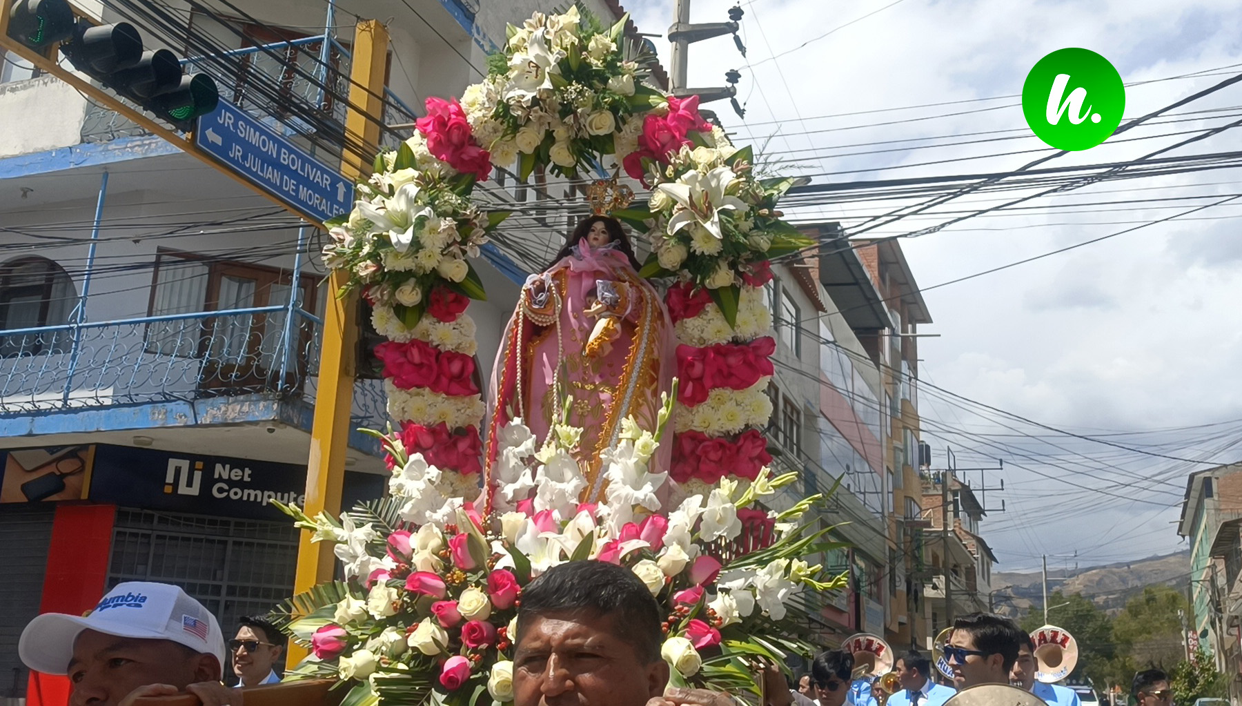 Devotos de la virgen de Huata fe y tradición